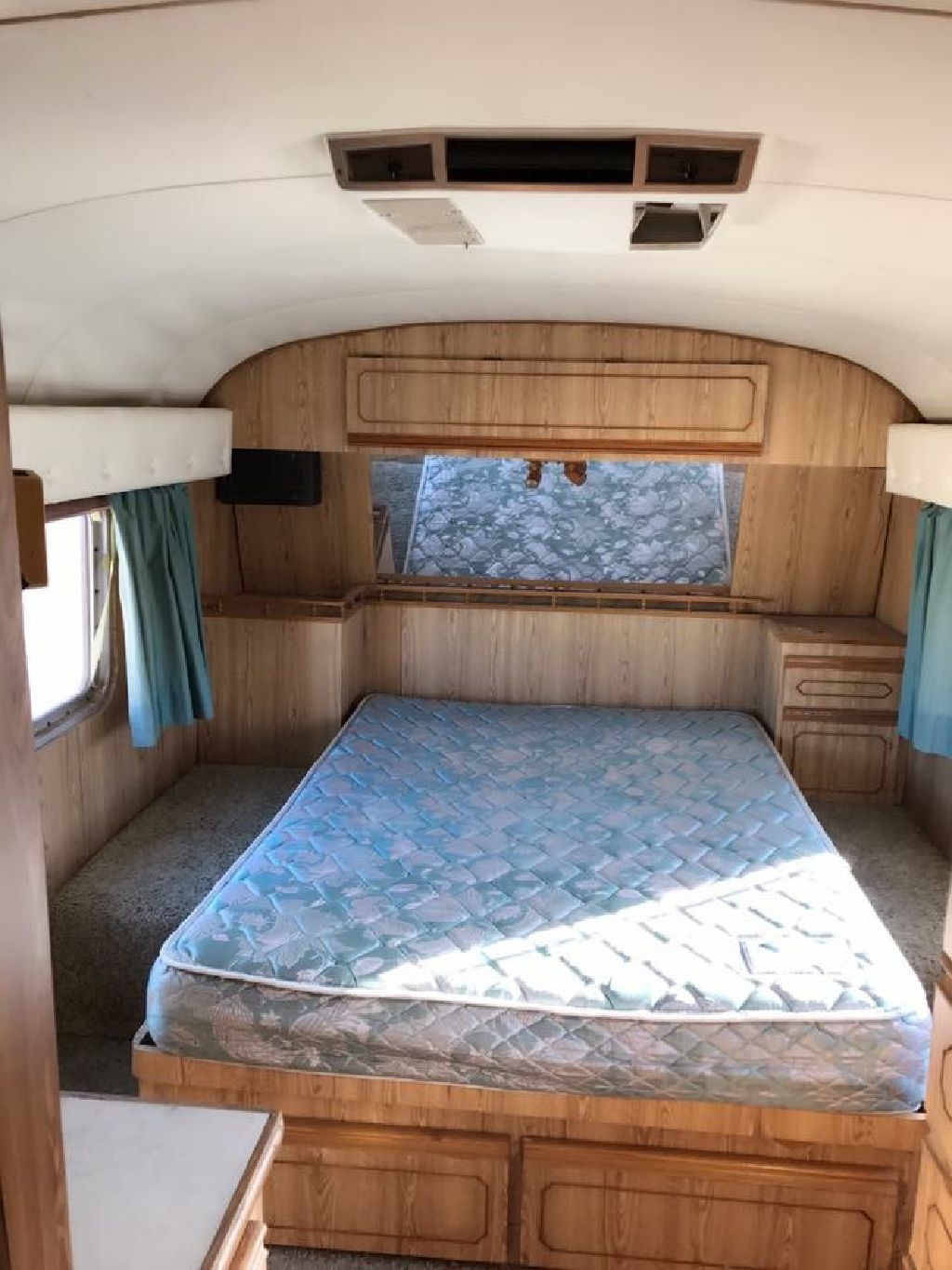 Greyhound RV Bus - Claz.org