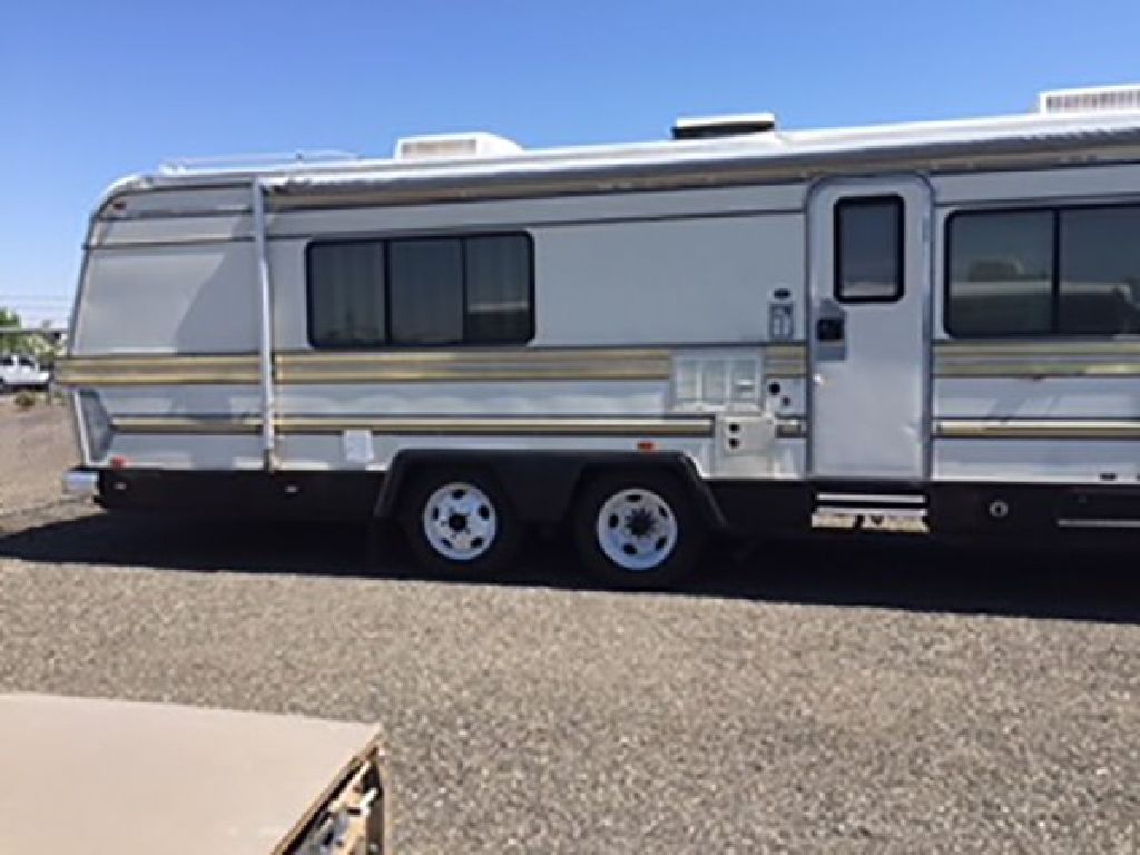 By Owner! 1982 33 ft. Holiday Rambler Imperial - Claz.org