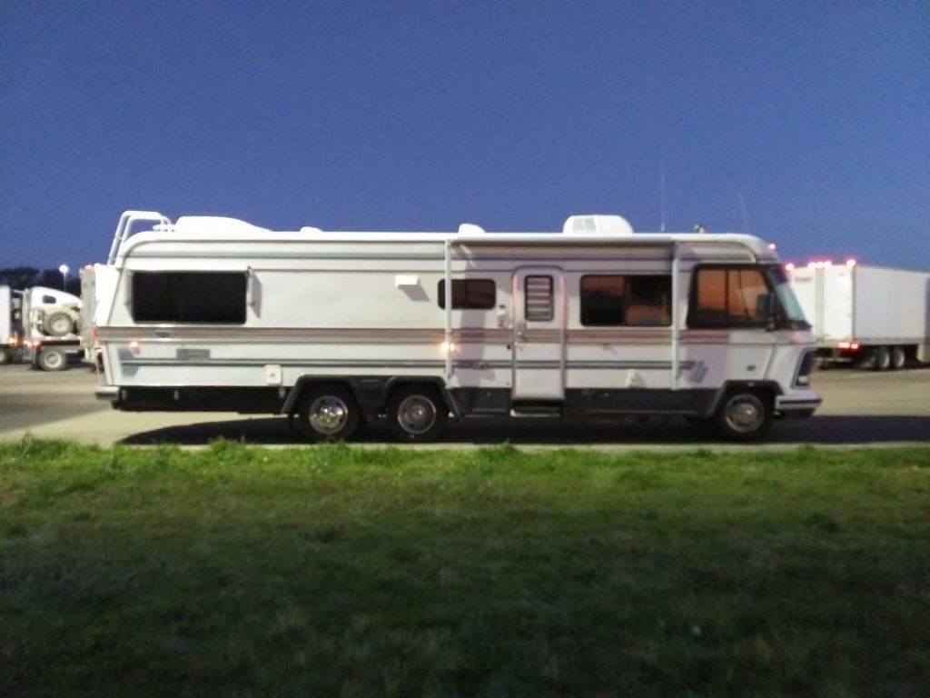 By Owner! 1987 33 ft. Holiday Rambler Imperial - Claz.org