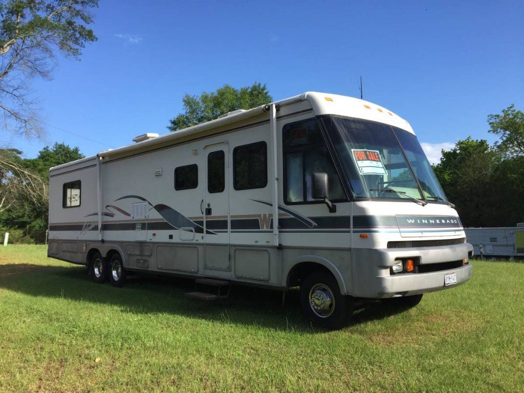 By Owner! 1996 36 ft. Winnebago Adventurer w/slide - Claz.org