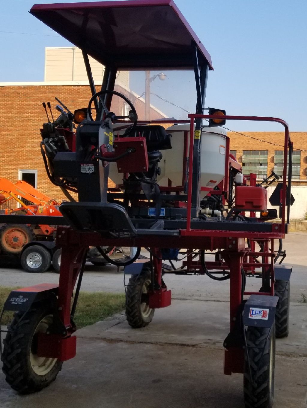 High Clearance SPRAYER Tractor | AG Spider Spray Trac 4x4 | 4WD Lee ...